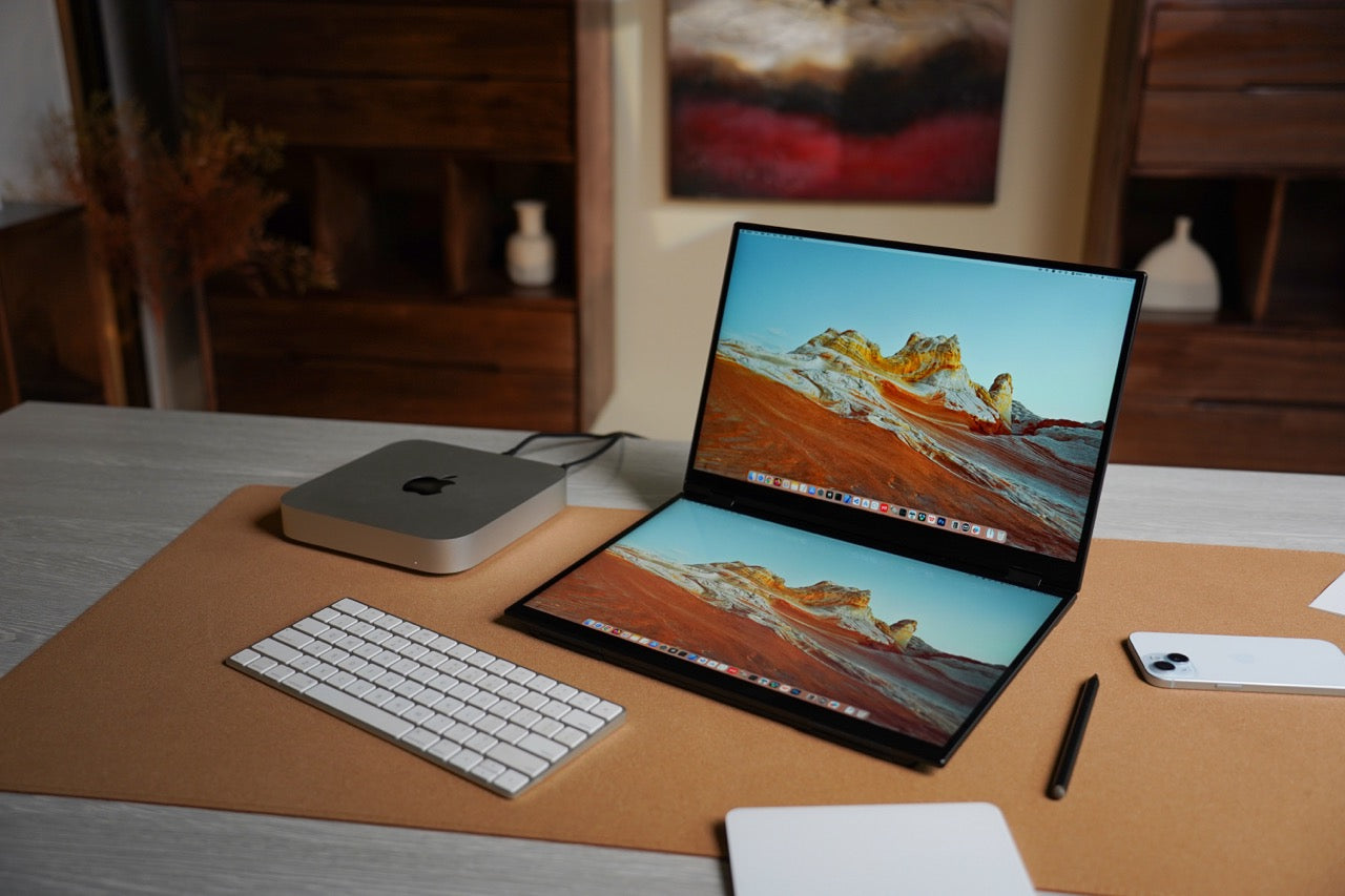 Foldable Dual Screens for Work and Entertainment