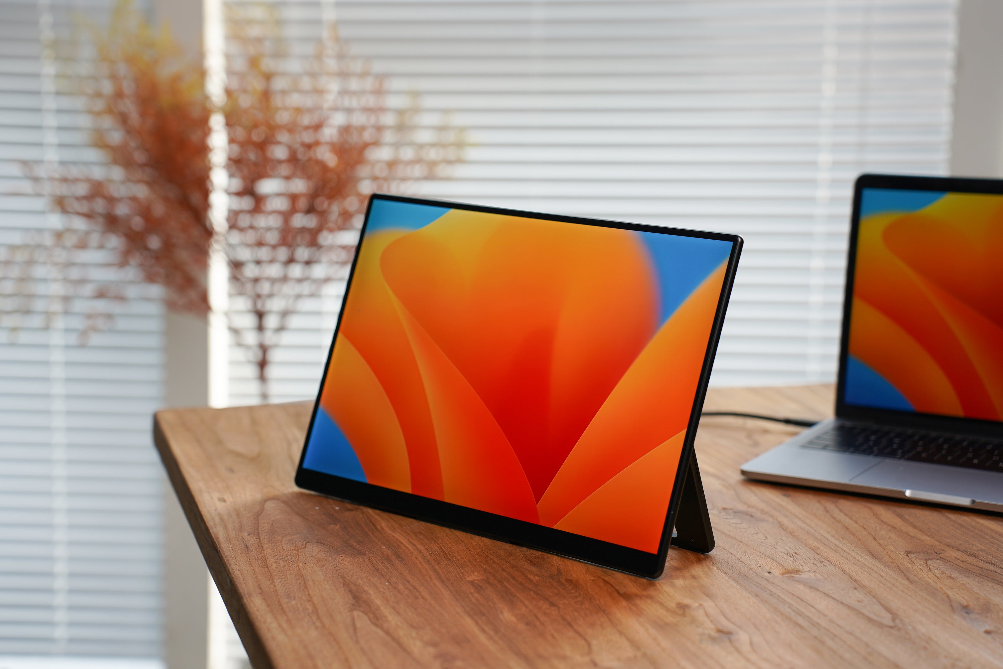 EHOMEWEI Portable Monitor 【D4 Pro】 4K 144Hz 100% DCI-P3 For Gaming ...